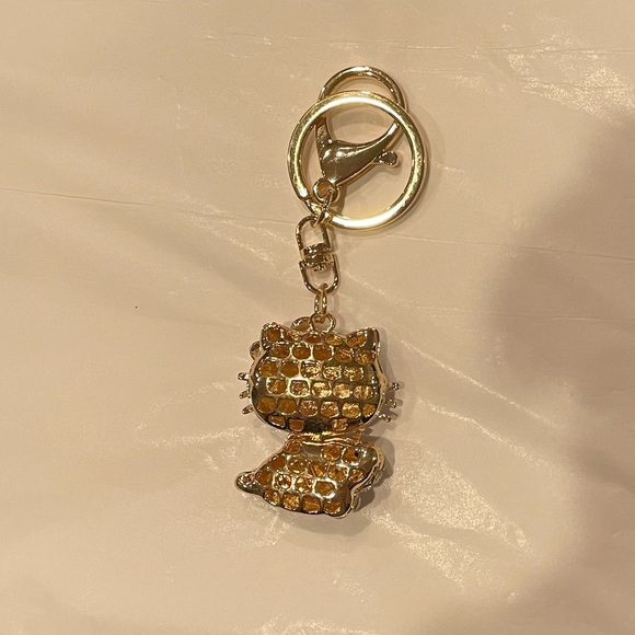 Hello Kitty | Accessories | Hello Kitty Holding A Bouquet Of Crystal ...